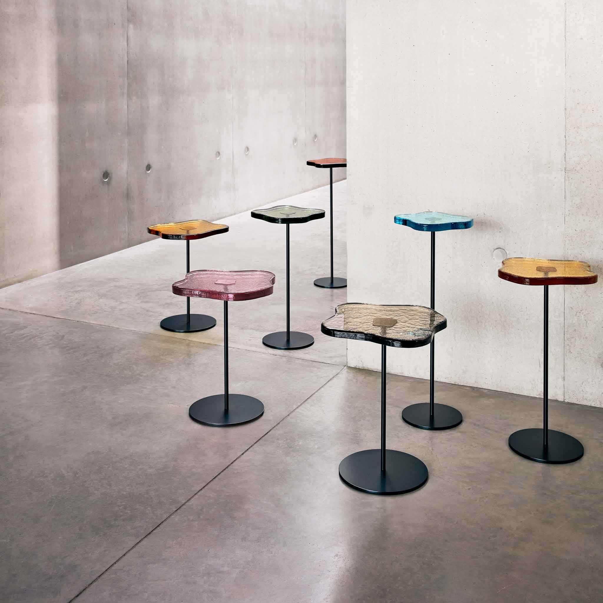 How to Choose a Side Table - Tom FaulknerTom Faulkner